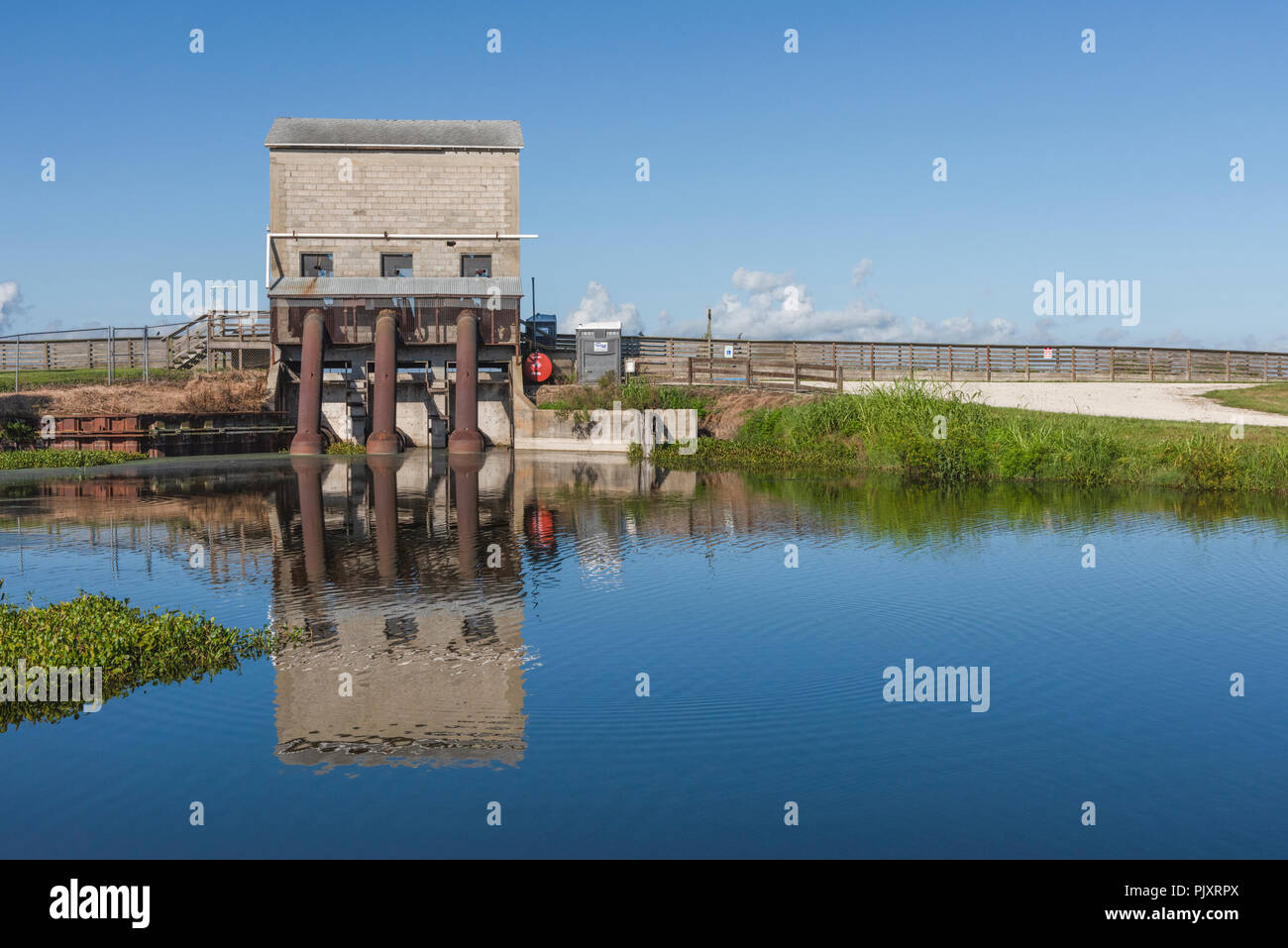 Marsh loop hi-res stock photography and images - Alamy