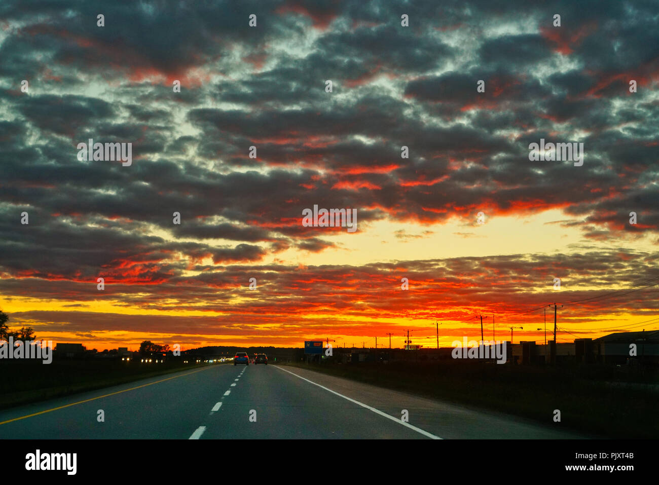 Highway sunset hi-res stock photography and images - Alamy