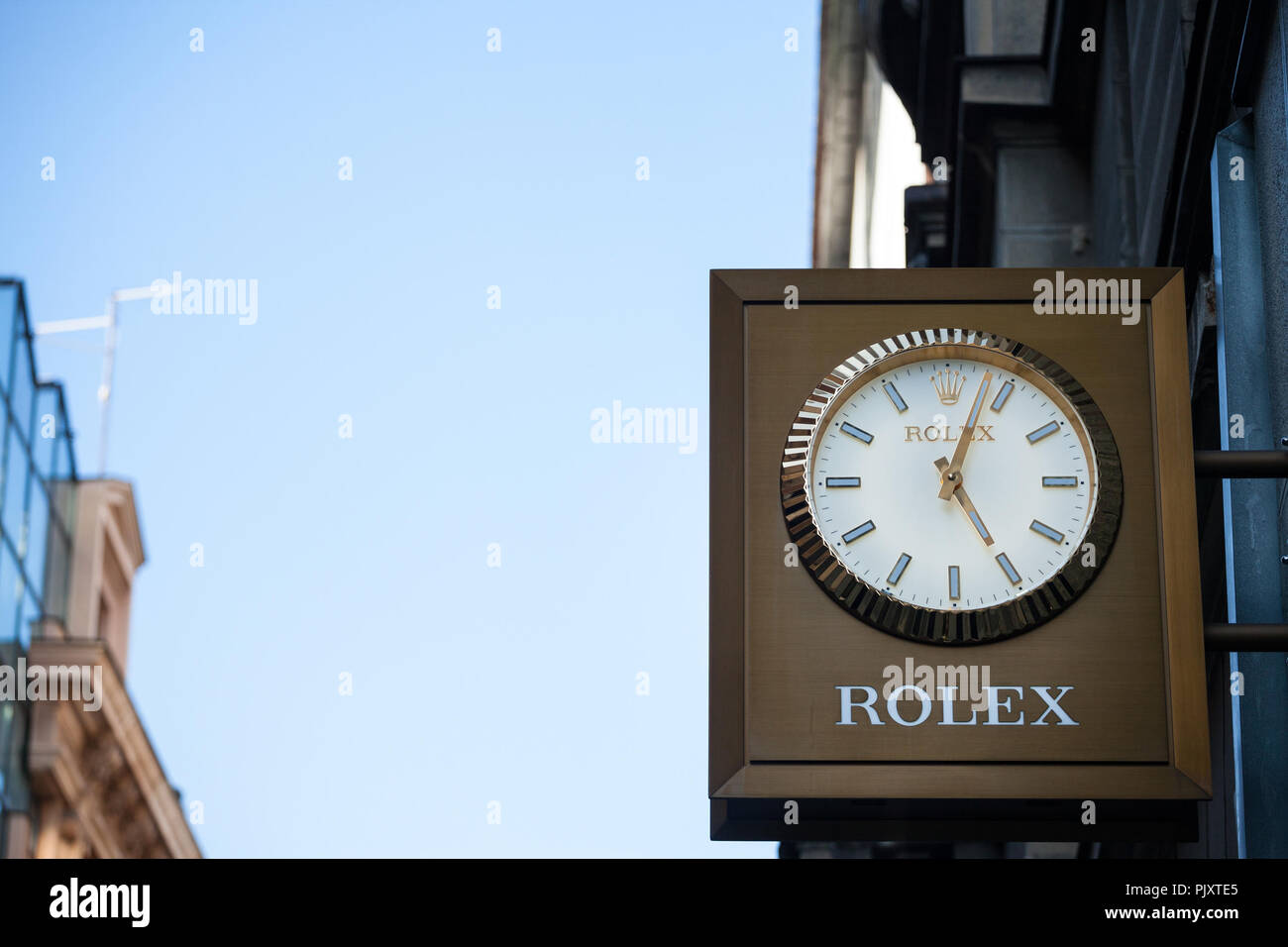 Rolex sign symbol hi-res stock photography and images - Alamy