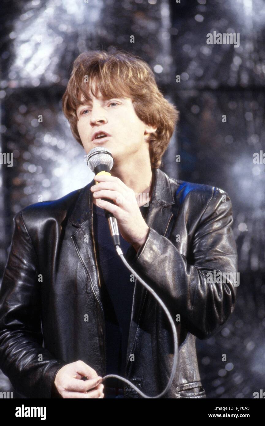 Christian Anders, österreichischer Schlagersänger, bei einem Konzert in ...