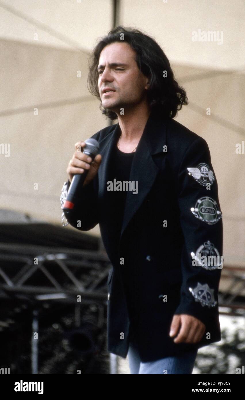 Sänger Nino de Angelo bei der Beachparty in Mannheim, Deutschland 1991 ...