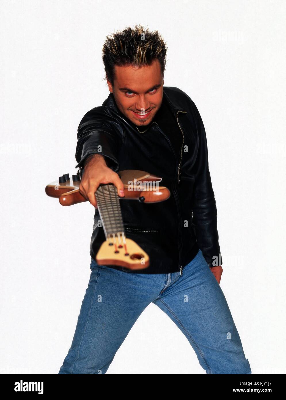 Pop portrait posing singers hi-res stock photography and images - Alamy