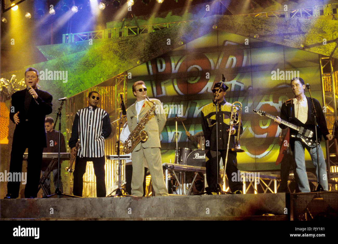 UB40 (v.l. Alistair „Ali“ Campbell, Michael Virtue, Unbekannt, Brian ...