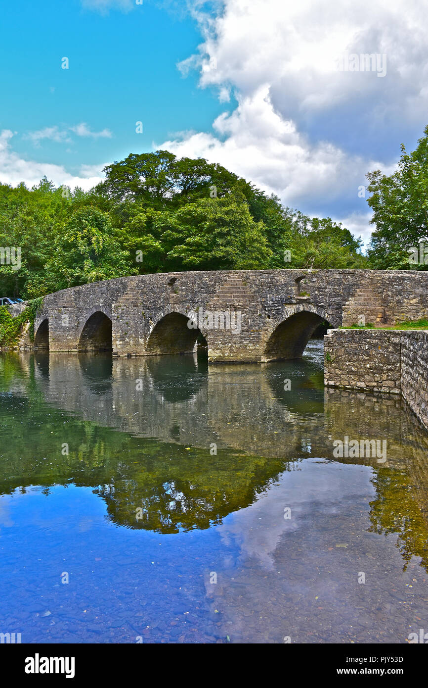 Dipping bridge hi-res stock photography and images - Alamy