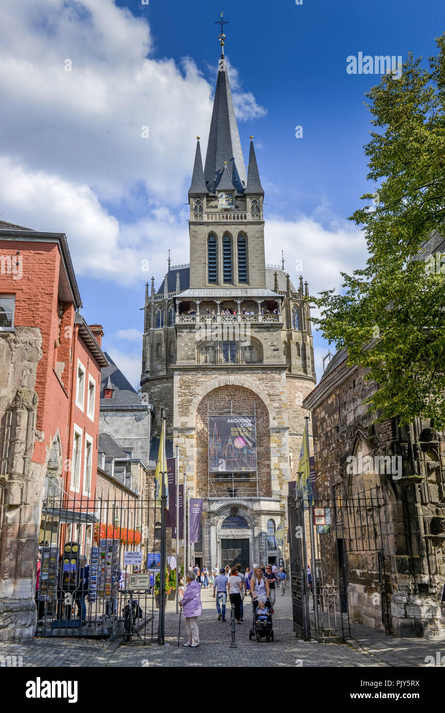 Cathedral court, cathedral, Aachen, North Rhine-Westphalia, Germany ...