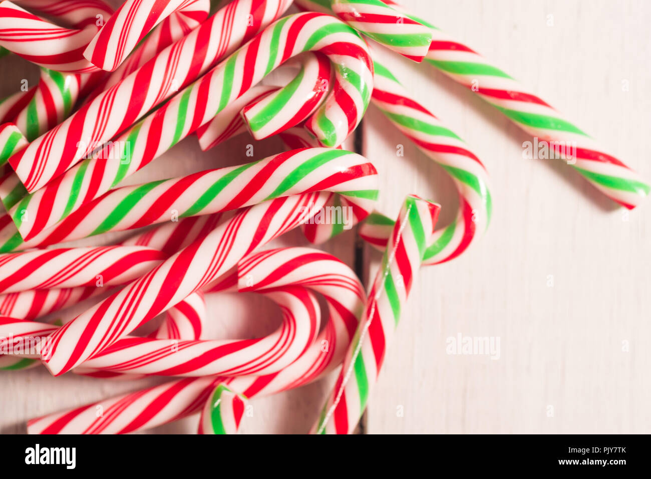 Scattered candy hi-res stock photography and images - Alamy