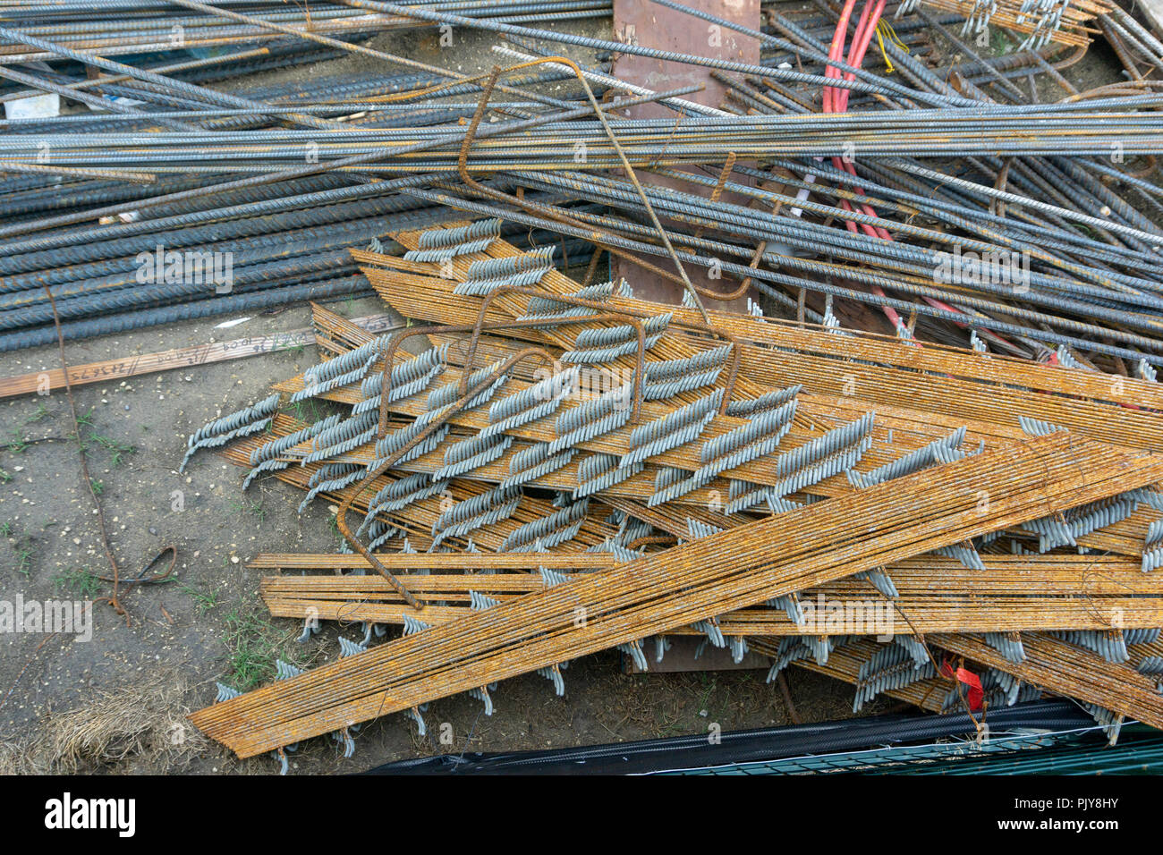 Construction materials steel rebar hi-res stock photography and images ...
