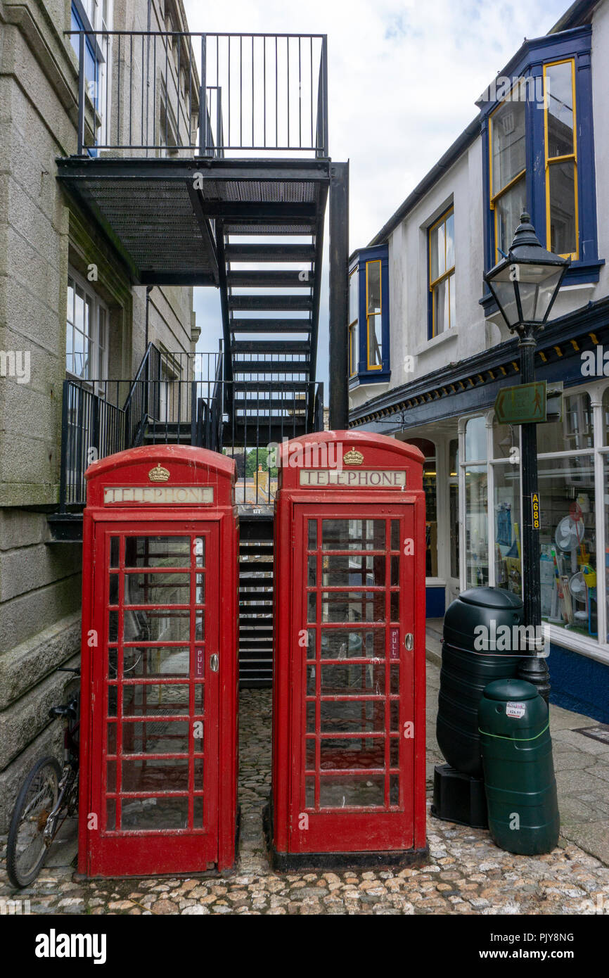 Bt phone box town hi-res stock photography and images - Alamy