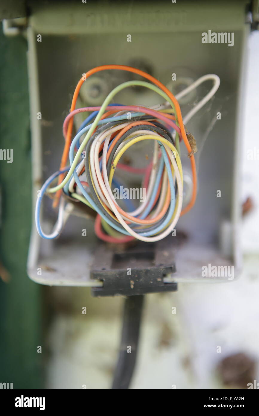 Electricity electric wire wires hi-res stock photography and images - Alamy