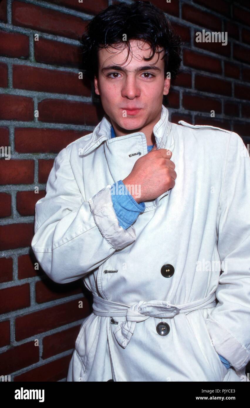 Sänger Nino de Angelo bei einem Fotoshooting in Köln, Deutschland 1983 ...