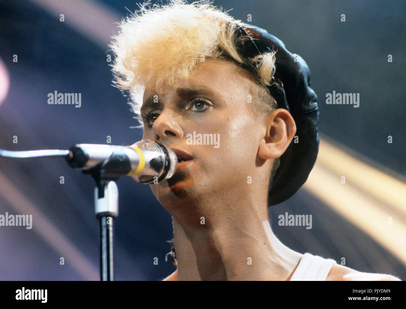 Martin Gore (Depeche Mode) on 19.11.1984 in München, Munich. | usage ...