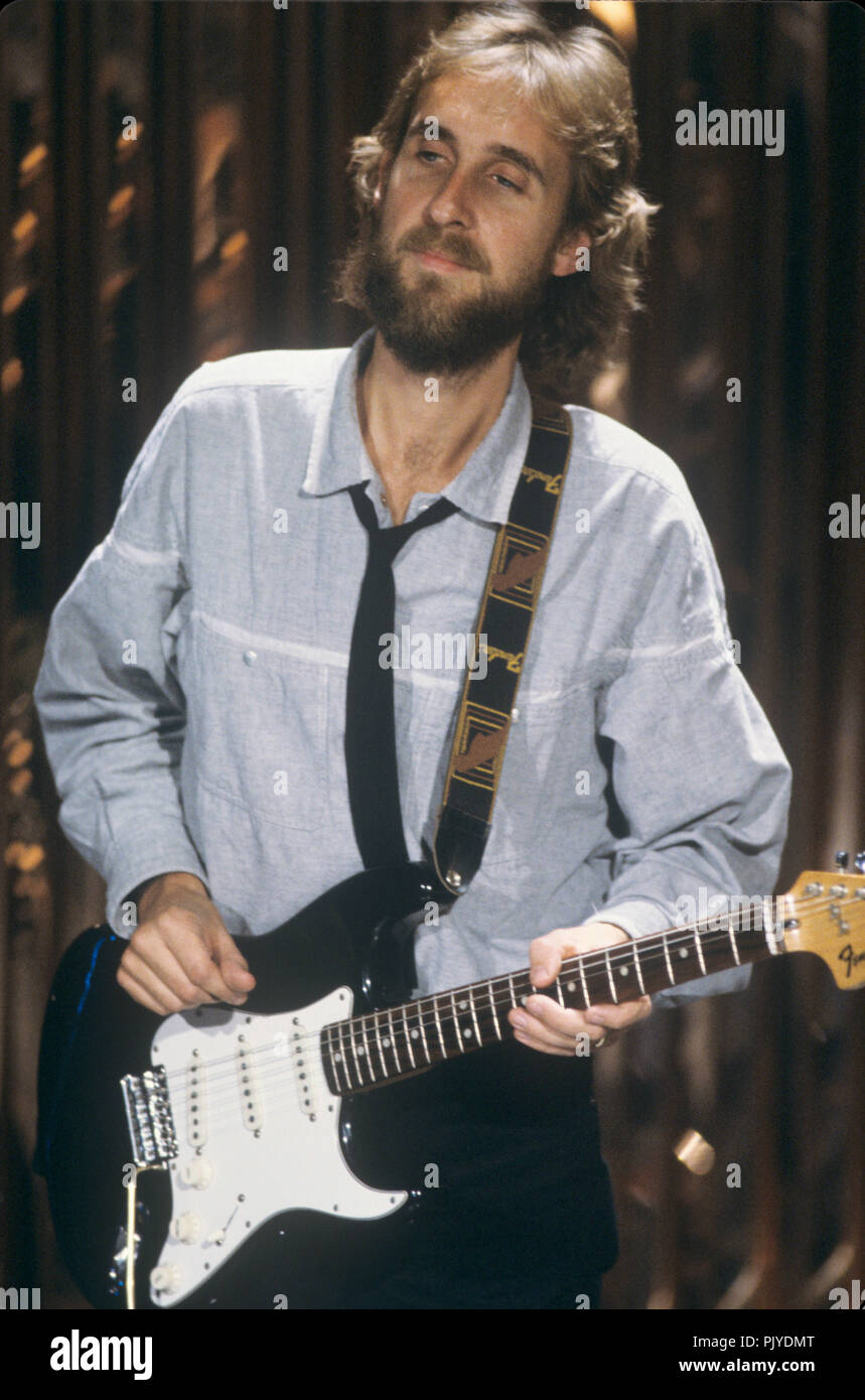 Mike rutherford hi-res stock photography and images - Alamy