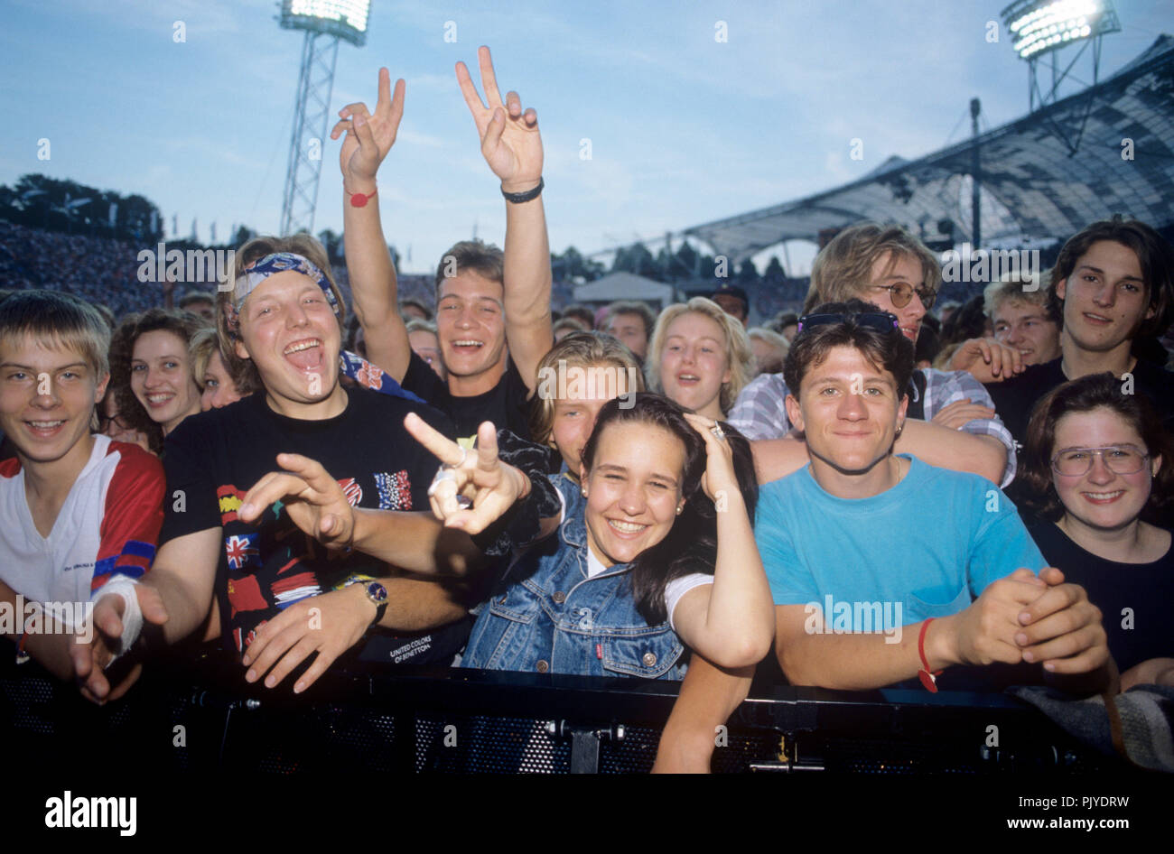 Genesis concert on 17.07.1992 in Munich - fans | usage worldwide Stock ...