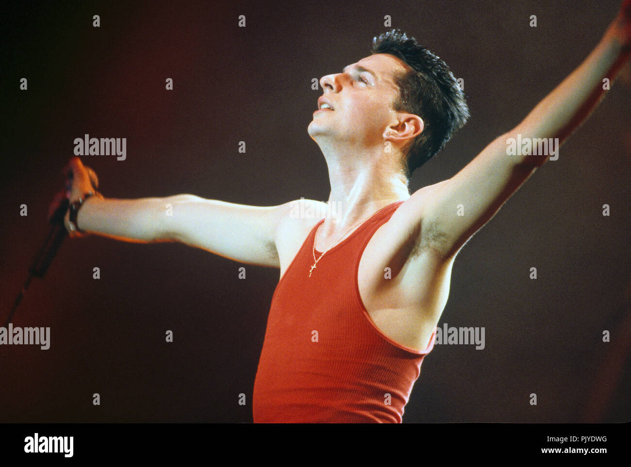 Dave gahan 1986 hi-res stock photography and images - Alamy