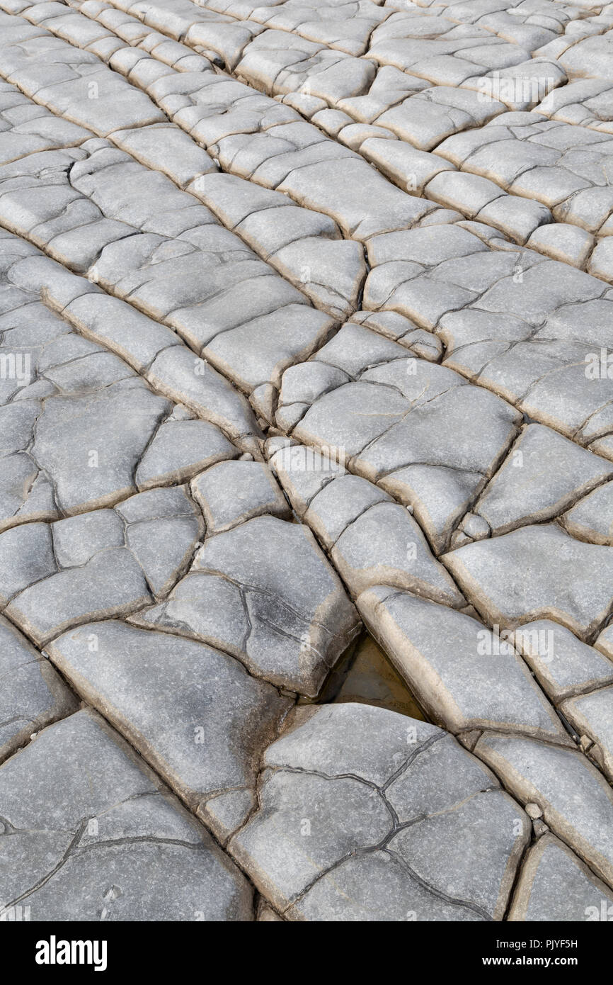 Limestone rock pattern hi-res stock photography and images - Alamy