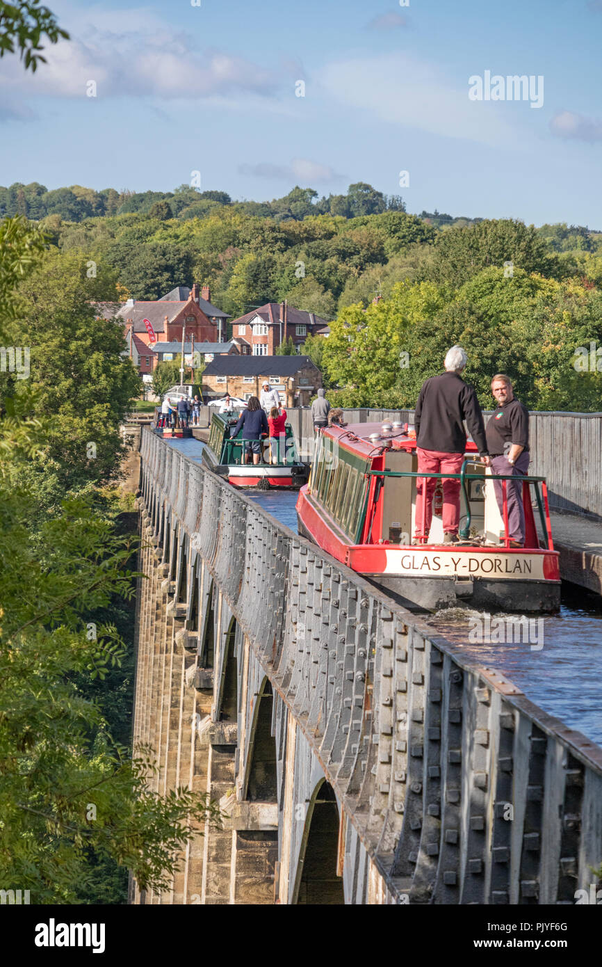 Pontcysyllte Aqueduct (Traphont Ddŵr Pontcysyllte) on the Llangollen ...