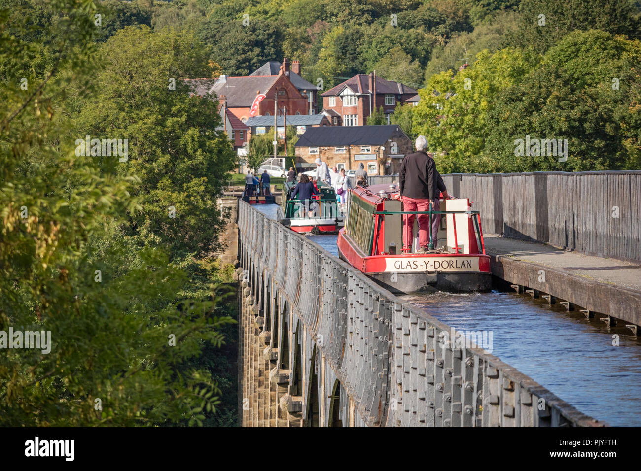 Pontcysyllte Aqueduct (Traphont Ddŵr Pontcysyllte) on the Llangollen ...