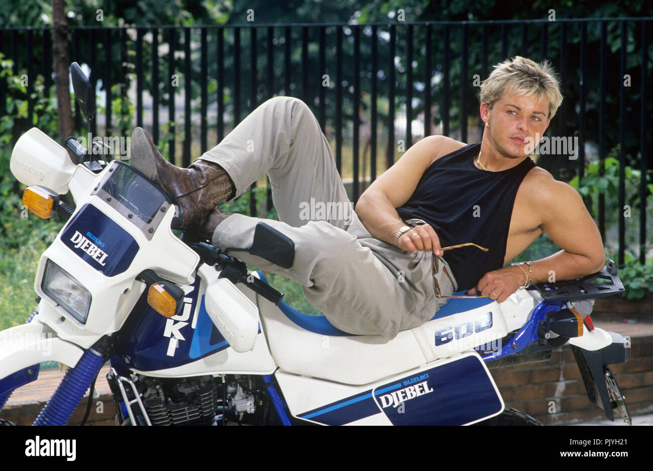 07 11 1987 hi-res stock photography and images - Alamy