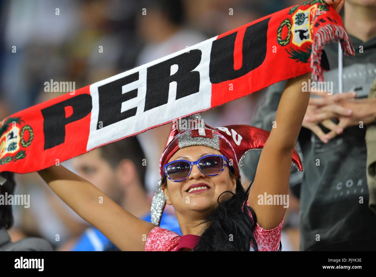 Soccer female peru hi-res stock photography and images - Alamy