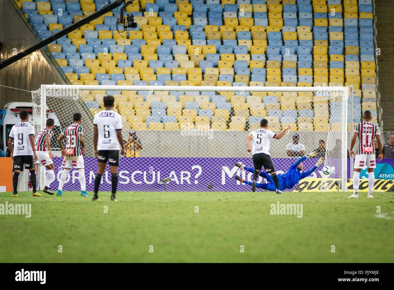 Rio De Janeiro, Brazil. 09th Sep, 2018. Goalkeeper Rodolfo defends a ...