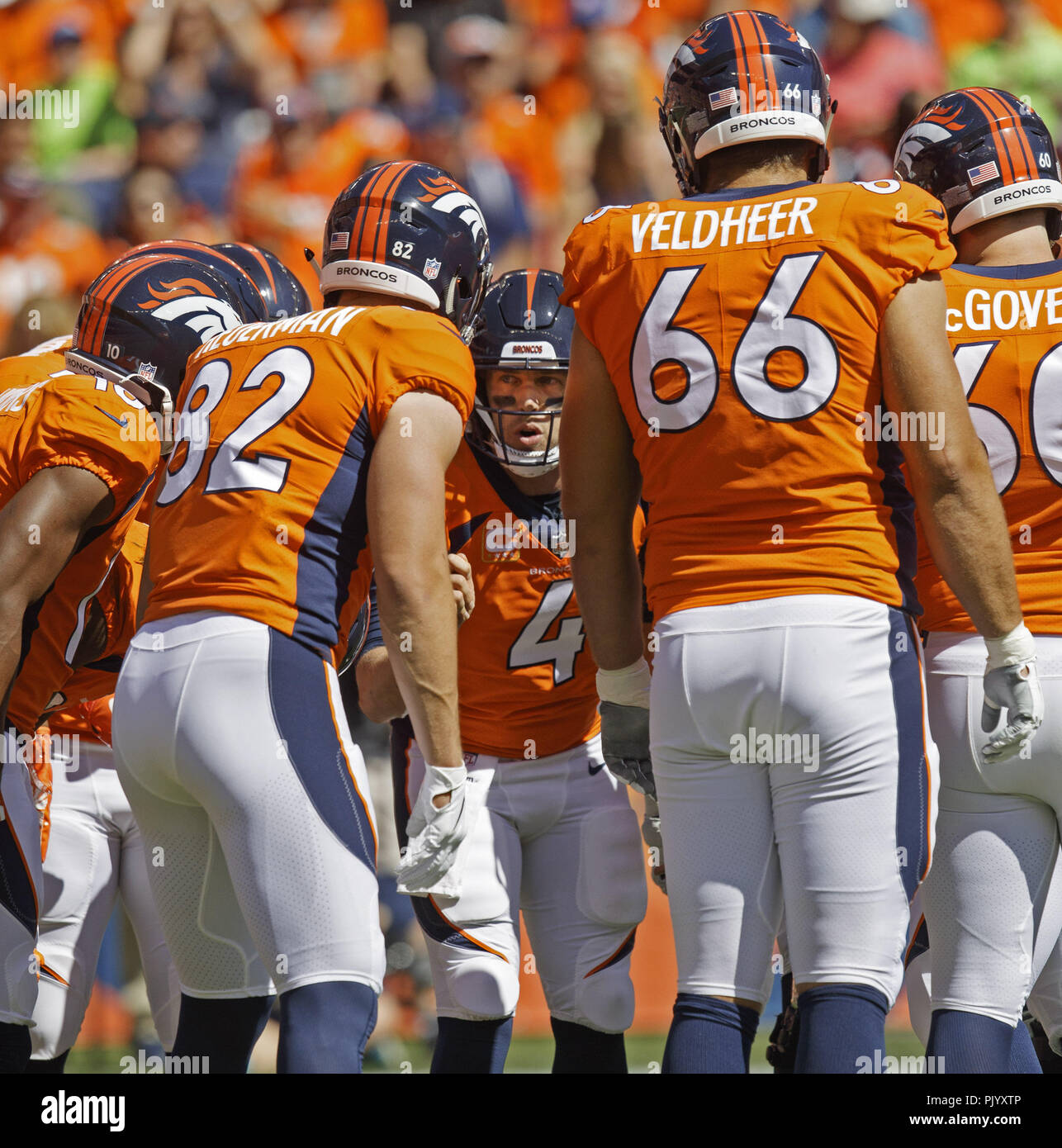 Seahawks huddle hi-res stock photography and images - Alamy