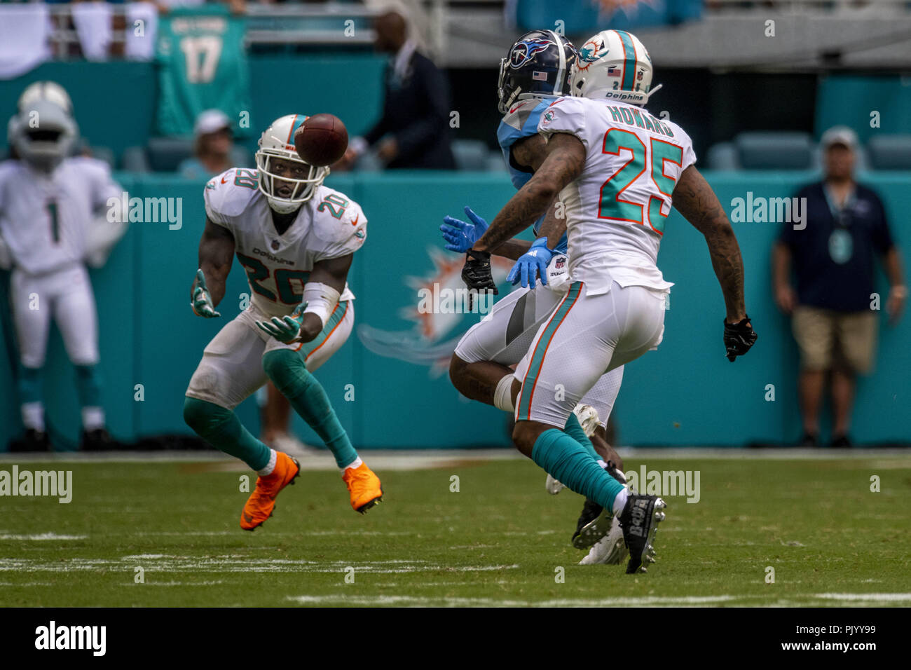 Reshad jones hi-res stock photography and images - Alamy