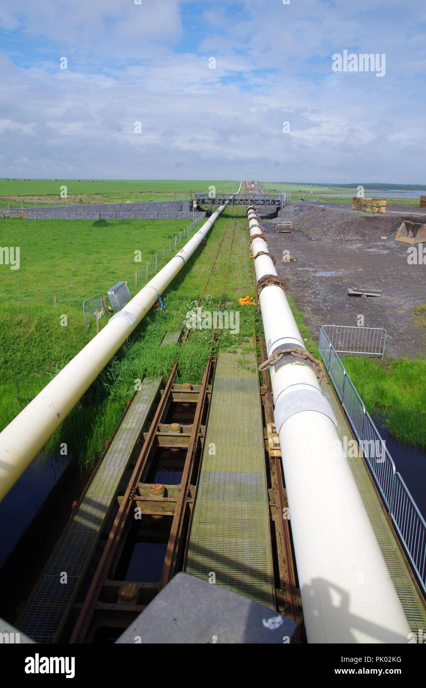 Long distance pipeline hi-res stock photography and images - Alamy