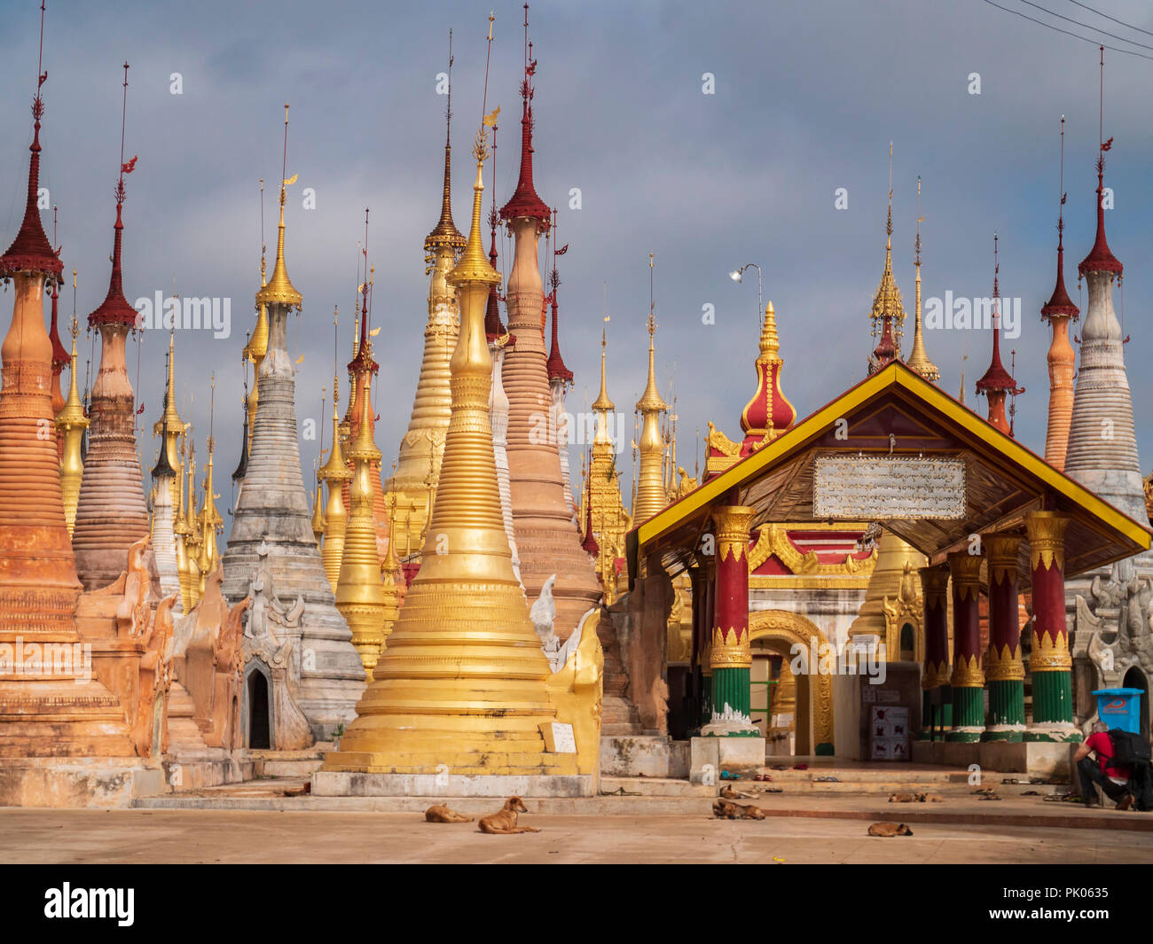 Shwe Inn Dain Pagoda, Inle lake, Myanmar Stock Photo - Alamy