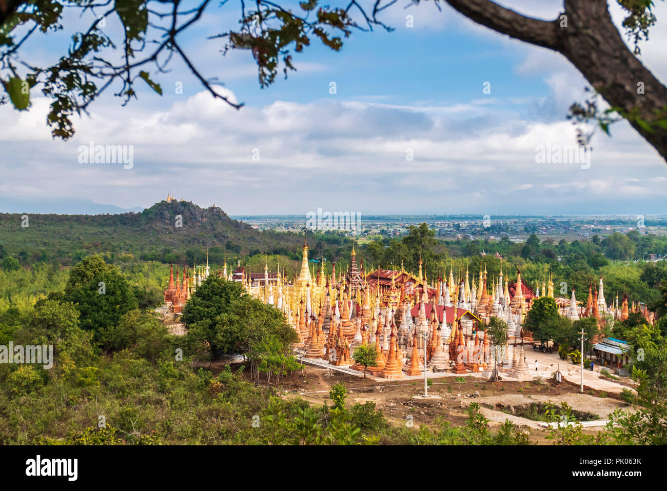 Shwe Inn Dain Pagoda, Inle lake, Myanmar Stock Photo - Alamy