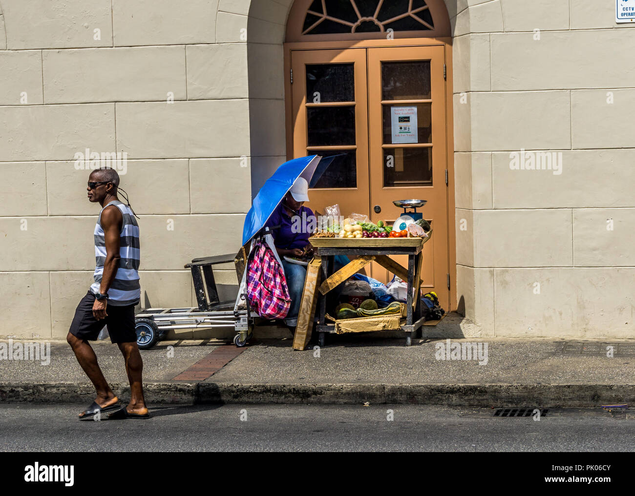 Market stalls and traders on Cheapside road near the old town hall, Old ...