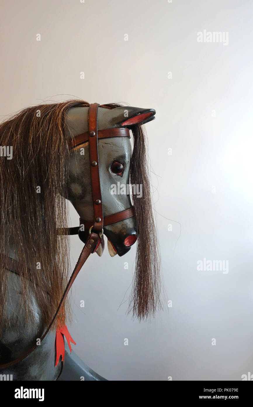 Rocking horse antique hi-res stock photography and images - Alamy