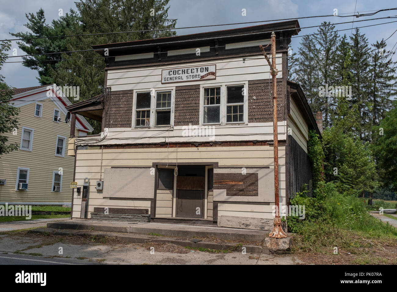 Cochecton (N.Y.) General Store & Deli Stock Photo - Alamy