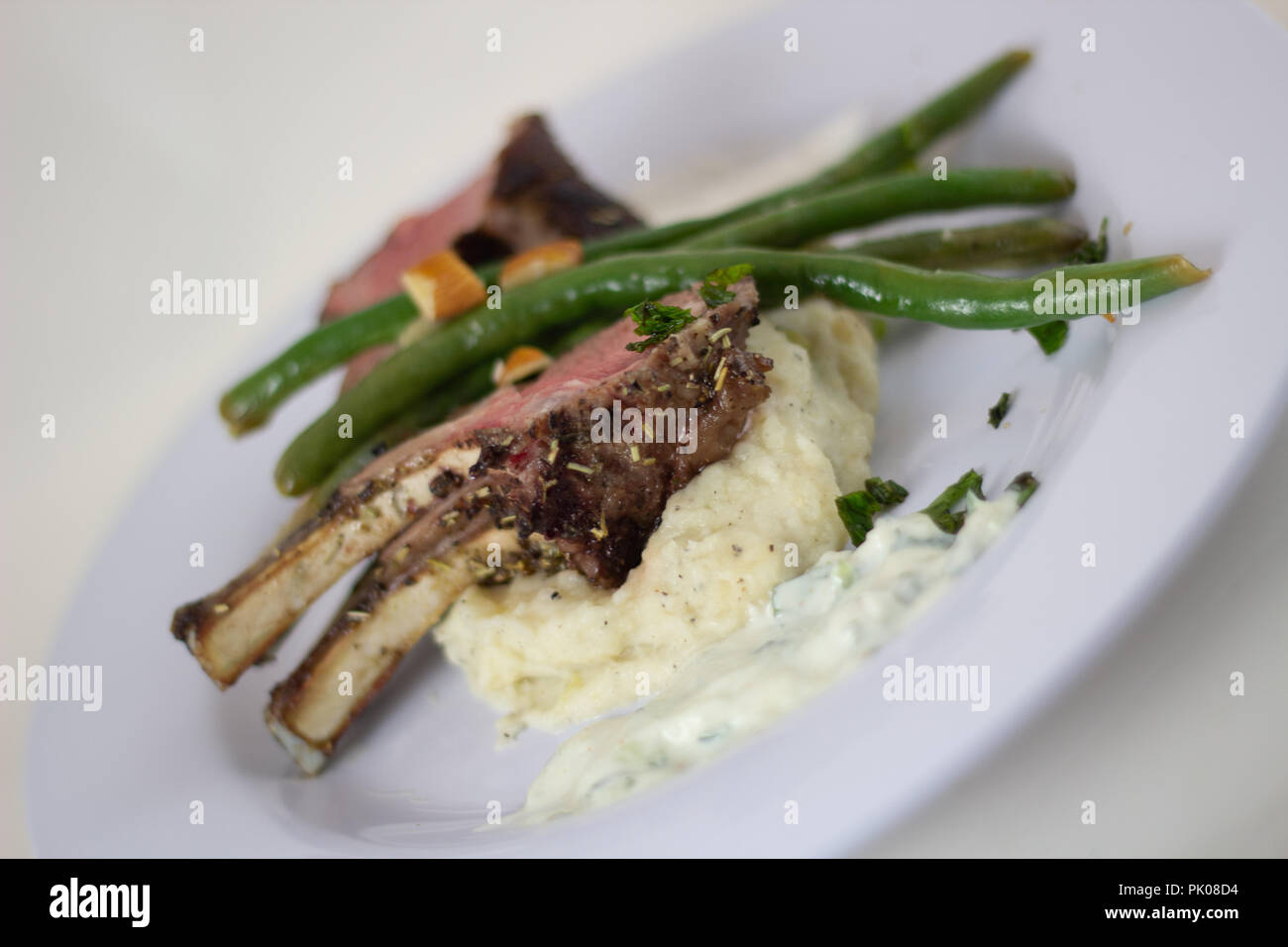 Plated lamb main hi-res stock photography and images - Alamy