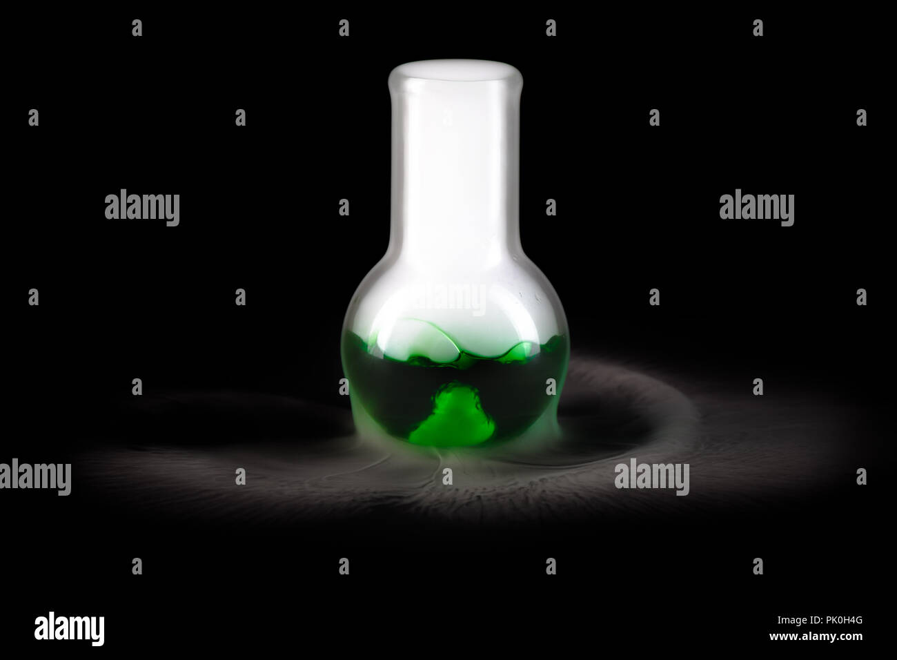Potion beaker hi-res stock photography and images - Alamy