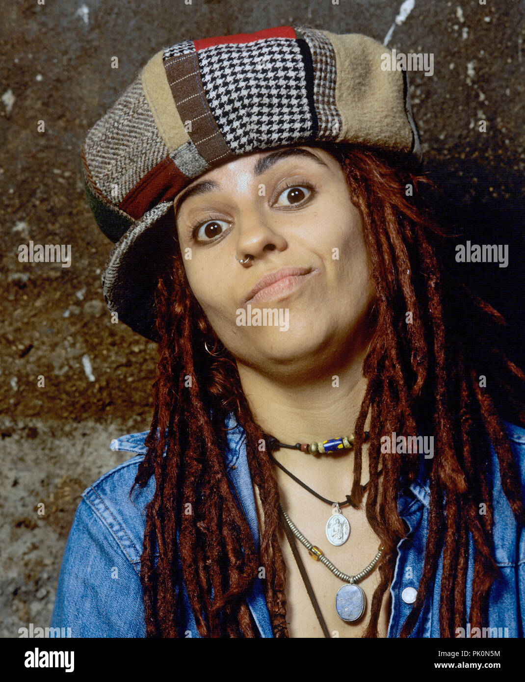 Linda Perry's Instagram, Twitter & Facebook on IDCrawl