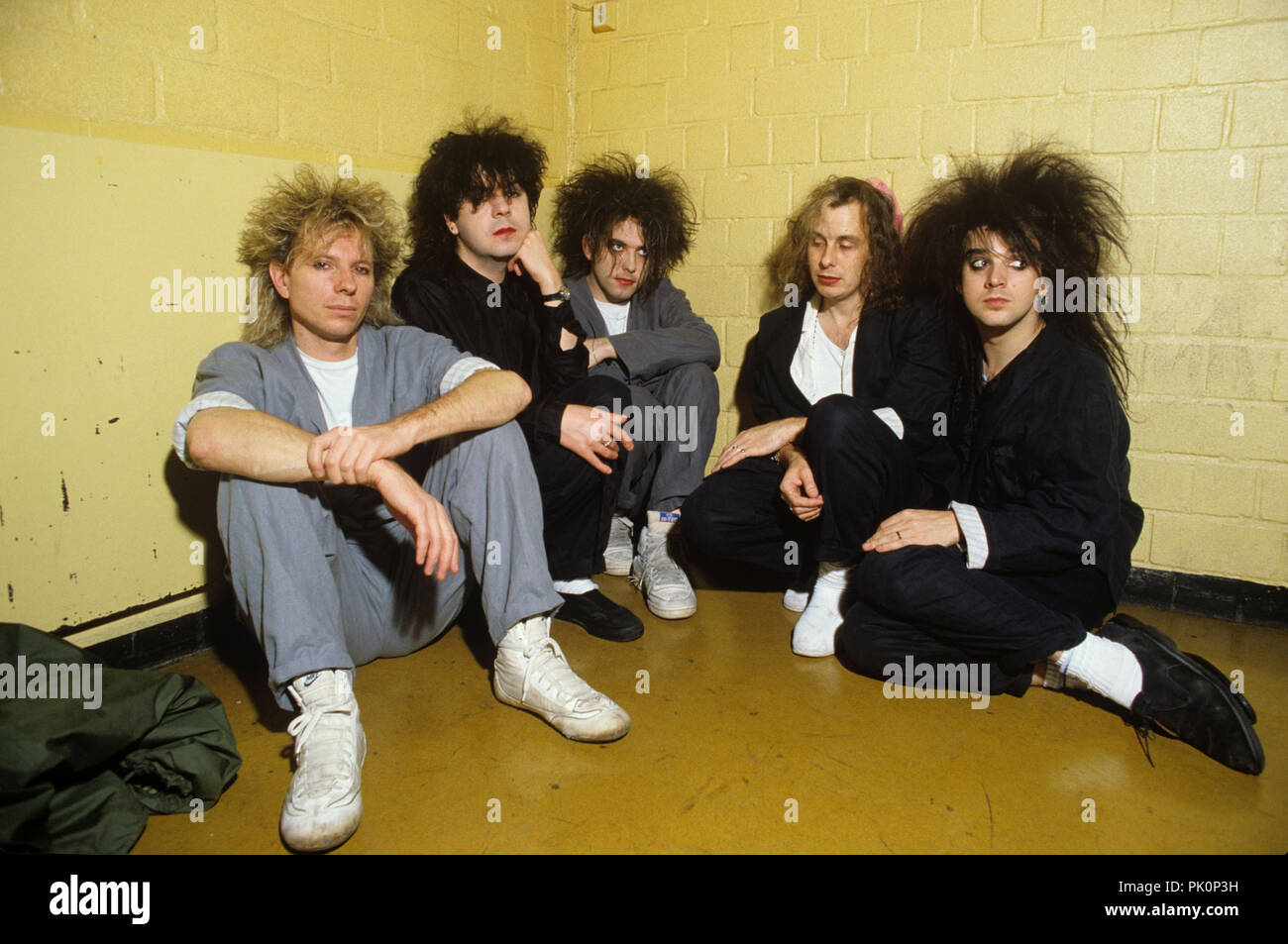 The Cure on 29.11.1985 in Düsseldorf. | usage worldwide Stock Photo - Alamy