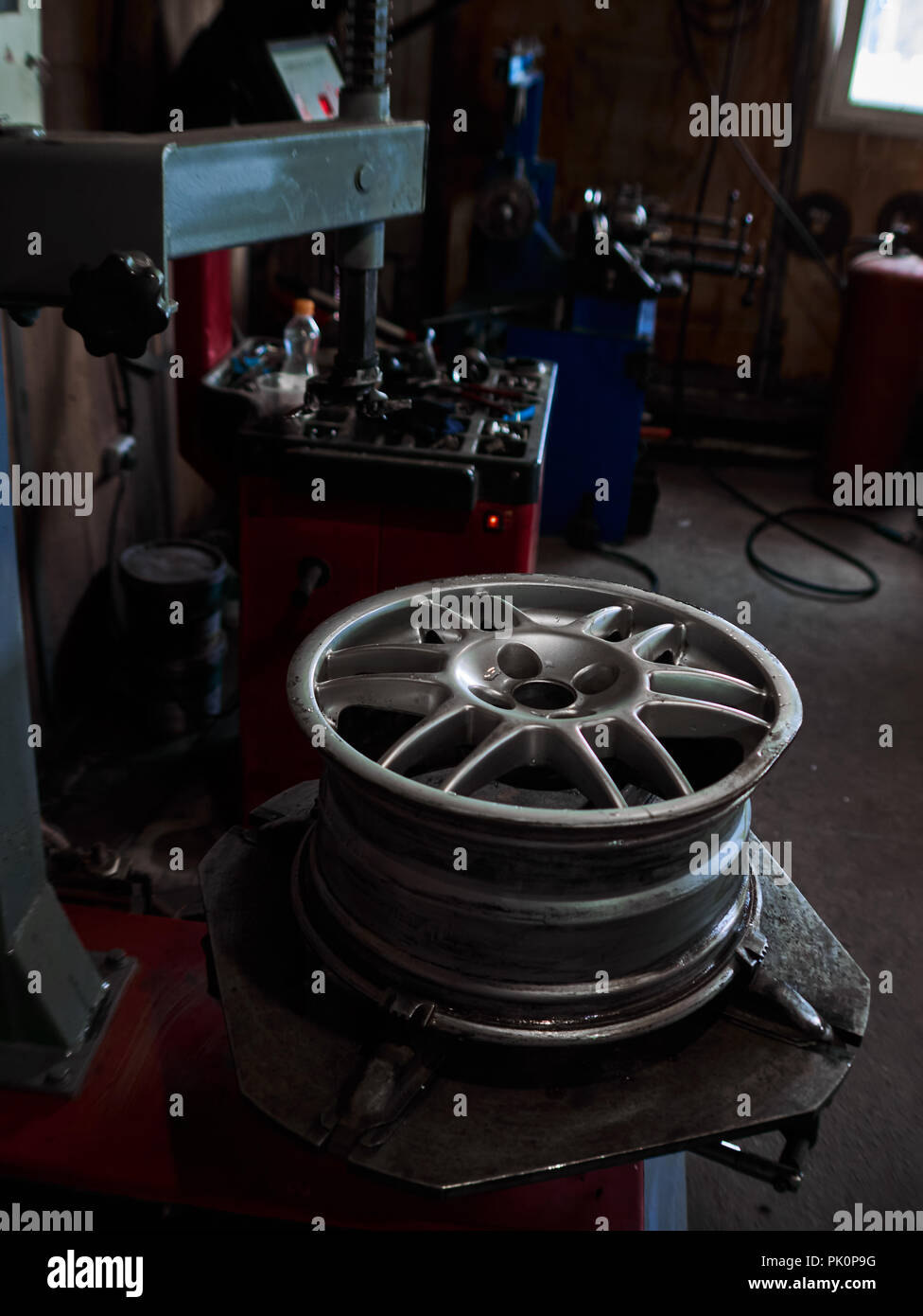 Alloy Wheel Repair High Resolution Stock Photography and Images - Alamy