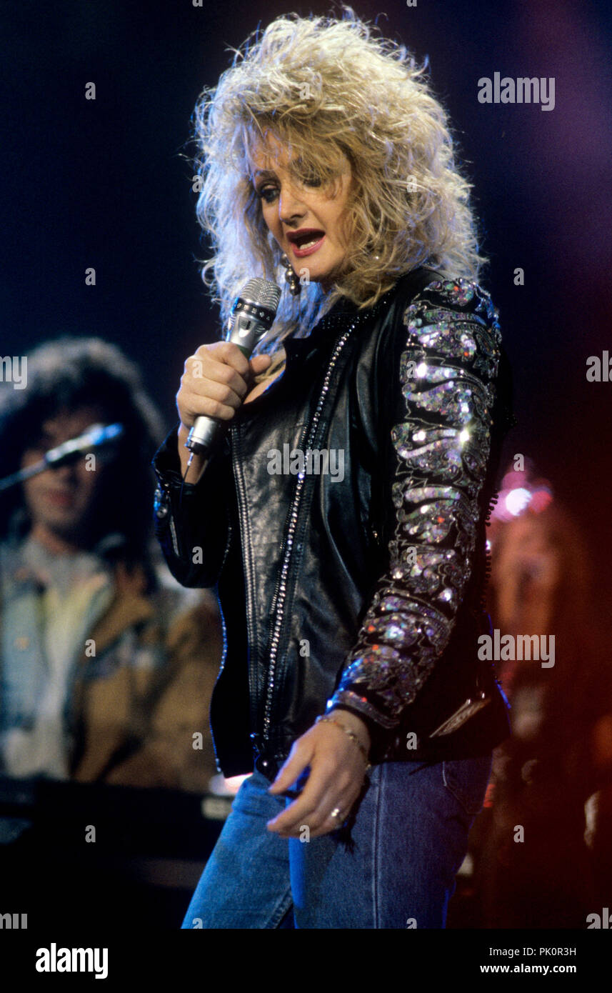 Bonnie Tyler 1992 in Dortmund. | usage worldwide Stock Photo - Alamy