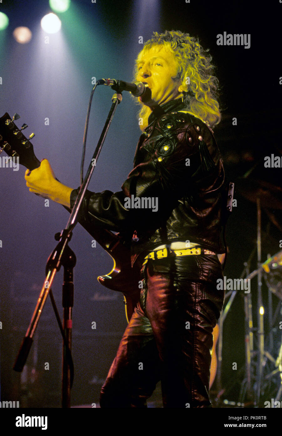 Singer alan barton hi-res stock photography and images - Alamy