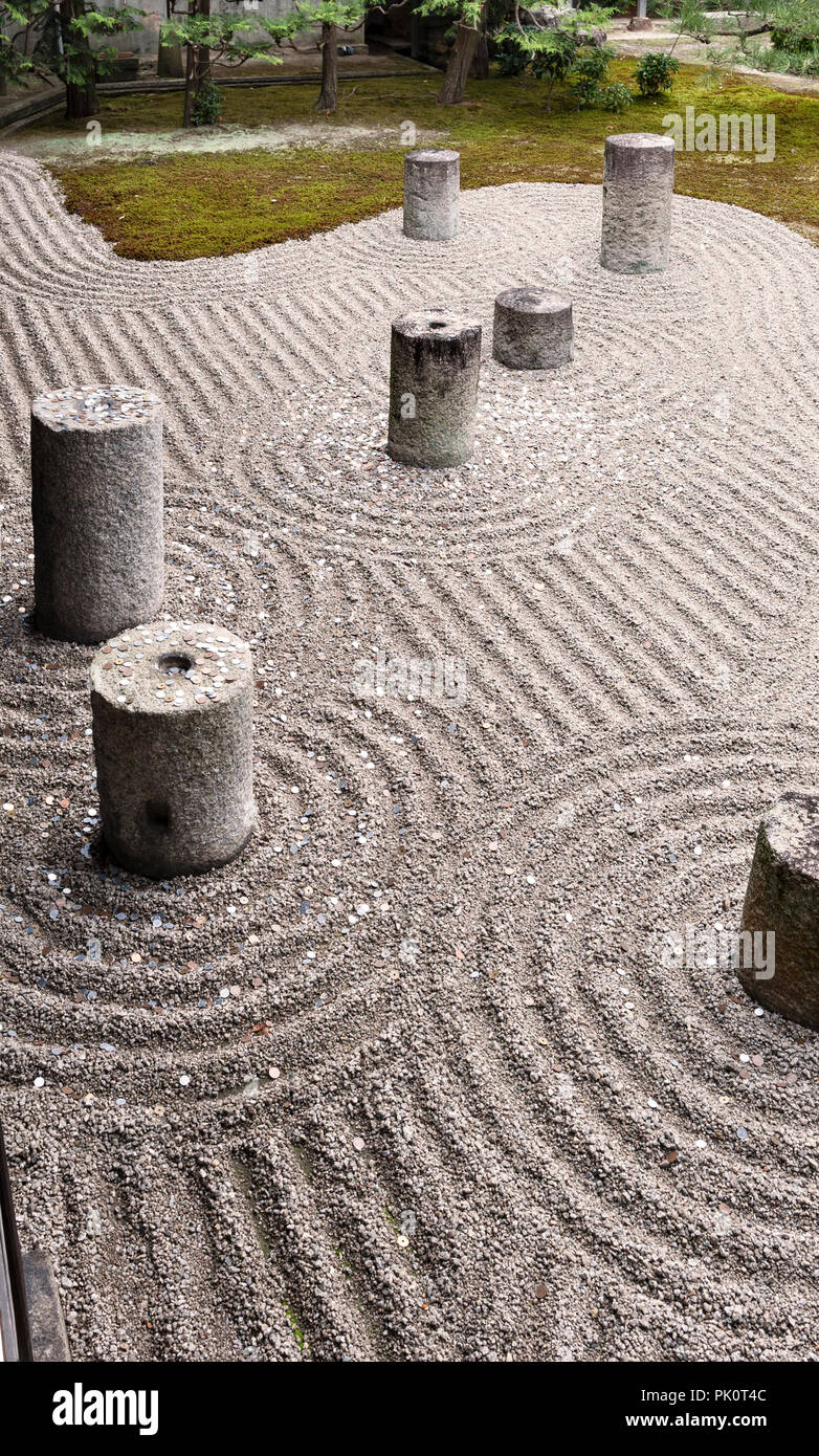 Tofuku-ji zen temple, Kyoto, Japan. The East Garden of the Hojo (the ...