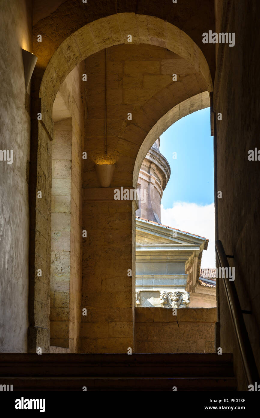 Old almshouse hi-res stock photography and images - Alamy
