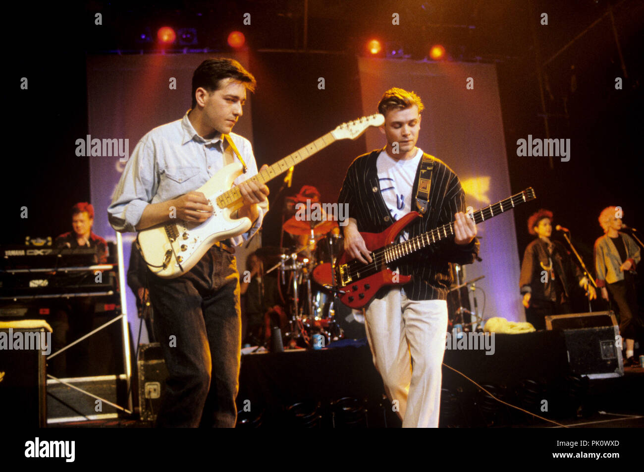 Curiosity Killed the Cat (l-r): Julian Brookhouse, Nick Thorpe on 01.06 ...