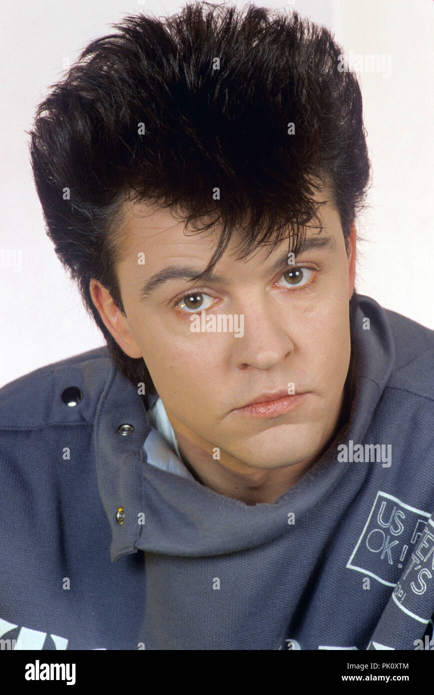 Paul Young in December 1983. | usage worldwide Stock Photo - Alamy