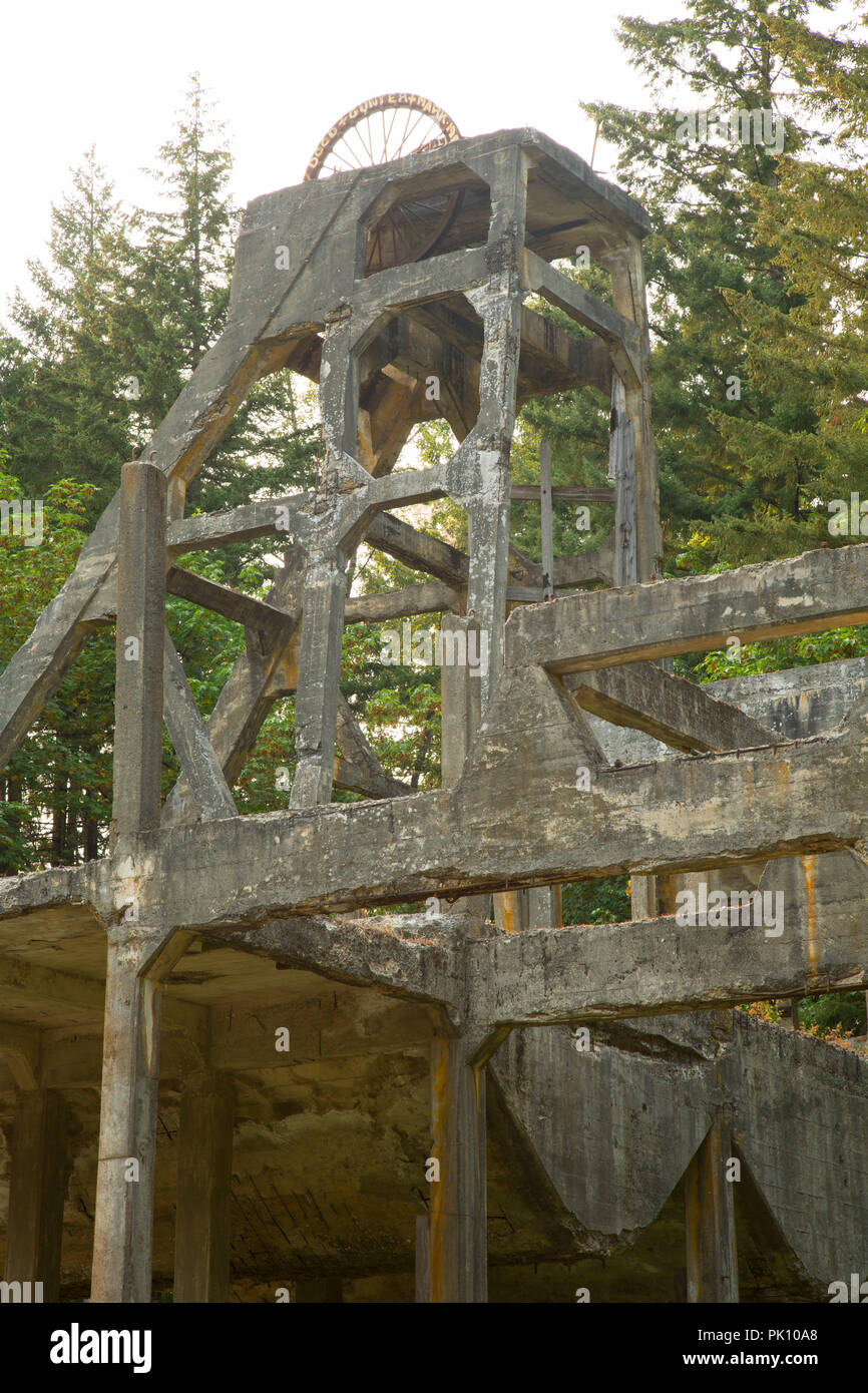 Mining tipple ruin, Morden Colliery Historic Provincial Park, British ...