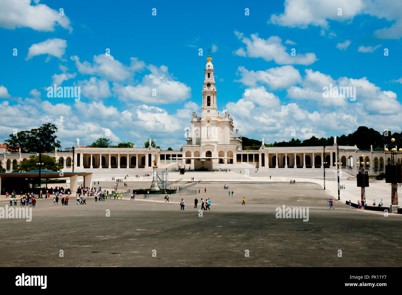 Mary apparition fatima hi-res stock photography and images - Alamy