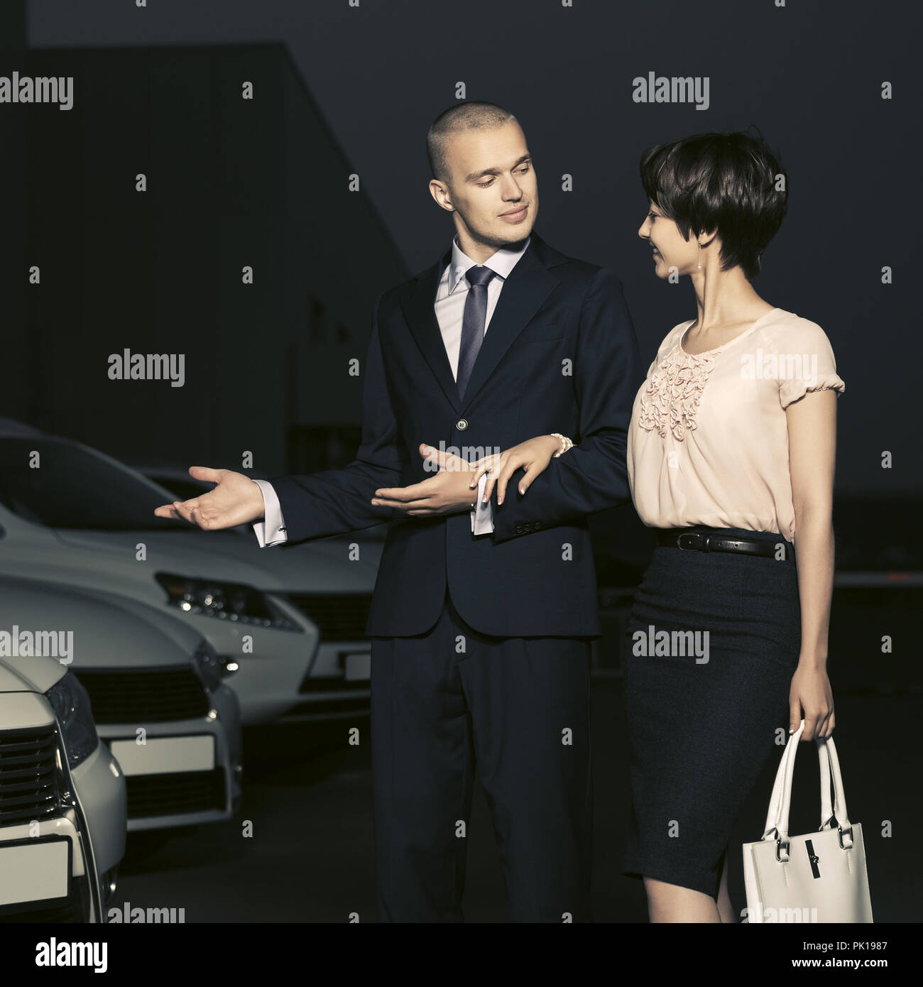 Fashion model shopping car hi-res stock photography and images - Alamy