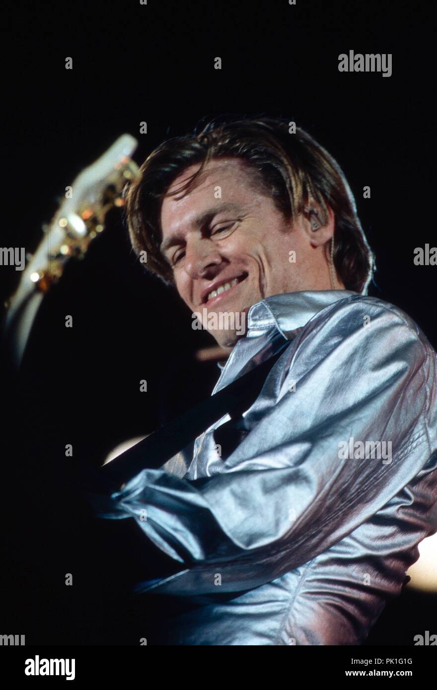 Bryan Adams, kanadischer Rocksänger, Komponist und Gitarrist, beim ...