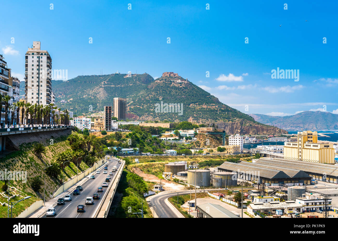 Seaside town architecture hi-res stock photography and images - Alamy
