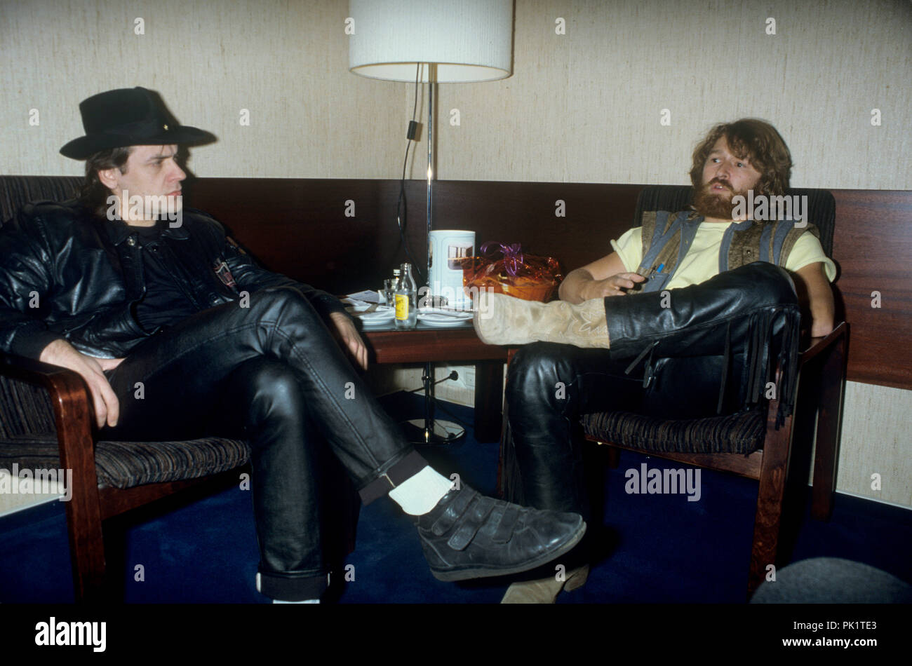 (l-r): Udo Lindenberg, Peter Maffay in May 1983 in Berlin. | usage ... (l-r): Udo Lindenberg, Peter Maffay in May 1983 in Berlin. | usage ...