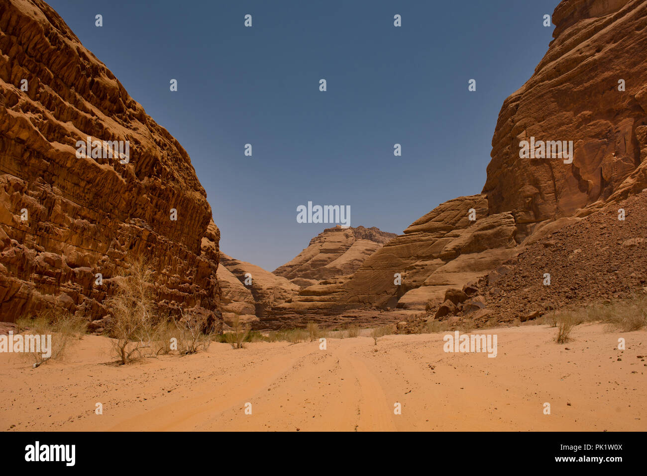 Arid landscape in Wadi Rum desert, Jordan Stock Photo - Alamy